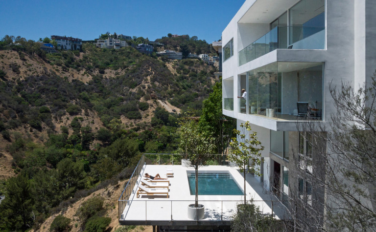 House at Sunset Plaza Drive in West Hollywood, Los Angeles | Studio5555